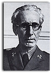 José Monasterio Ituarte, la última carga de Caballería - F.N. Francisco Franco